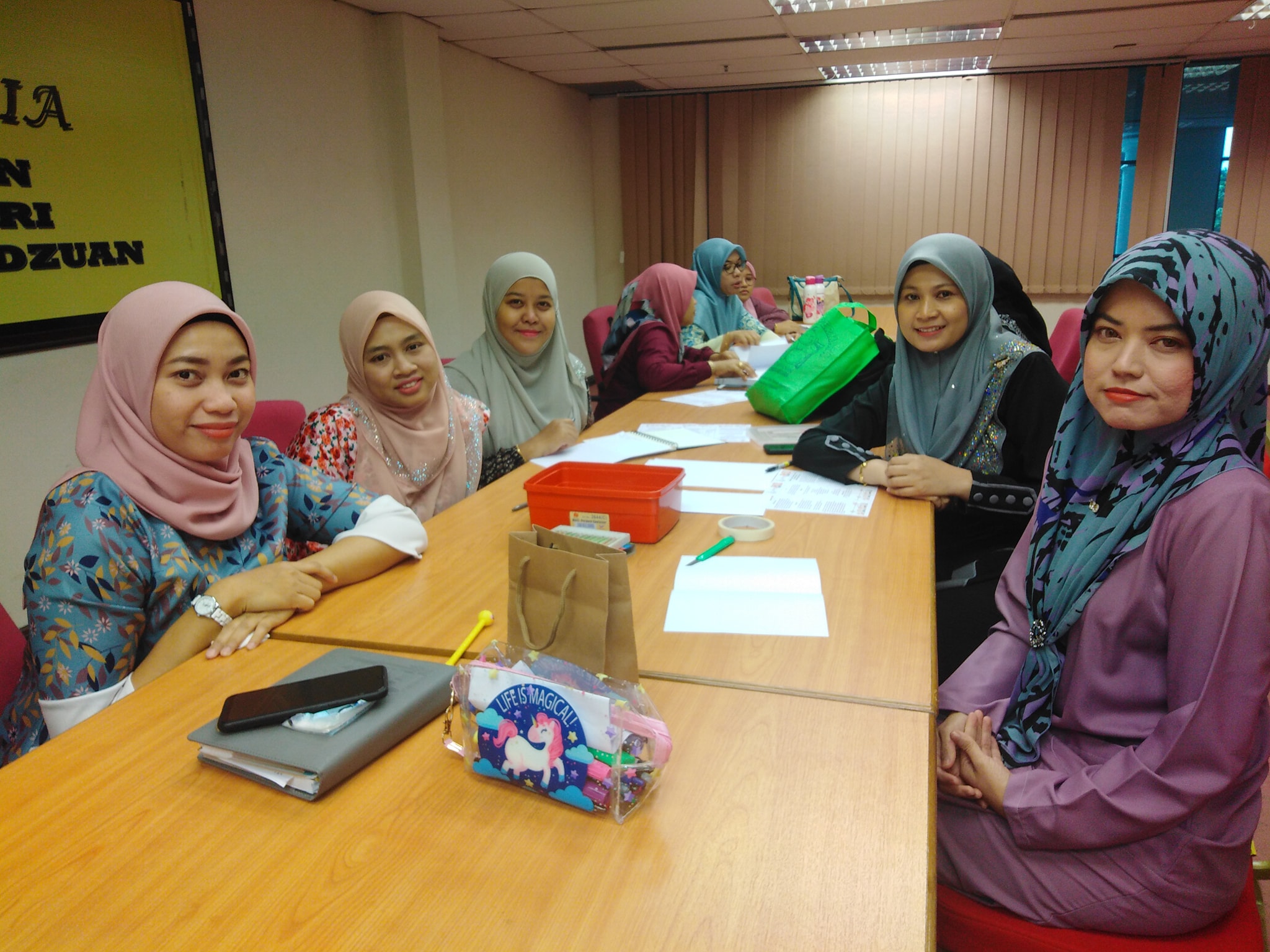 Tentang Kami - Reena Learning